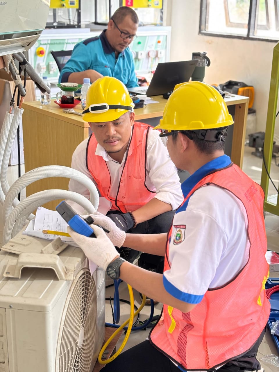 Program Pelatihan Berbasis Kompetensi 2025 Disnaker Sulbar: Mewujudkan ...